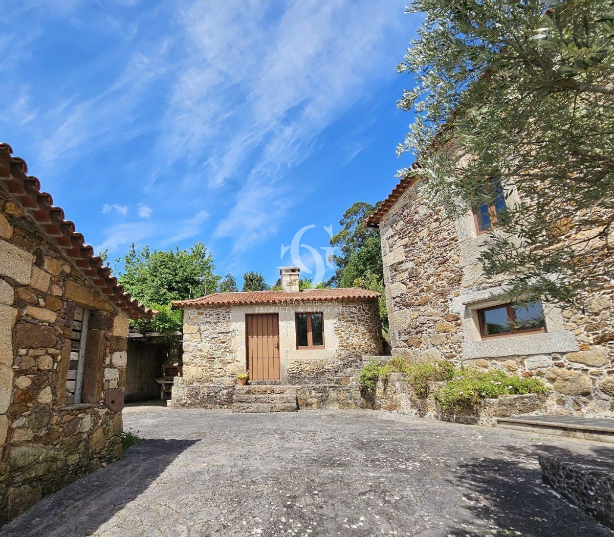 Spectacular Complex with Magnificent Views of the Estuary in O Rosal ...